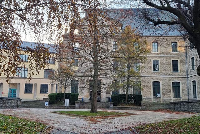 Institut Supérieur de Commerce International de Dunkerque – Côte d’Opale